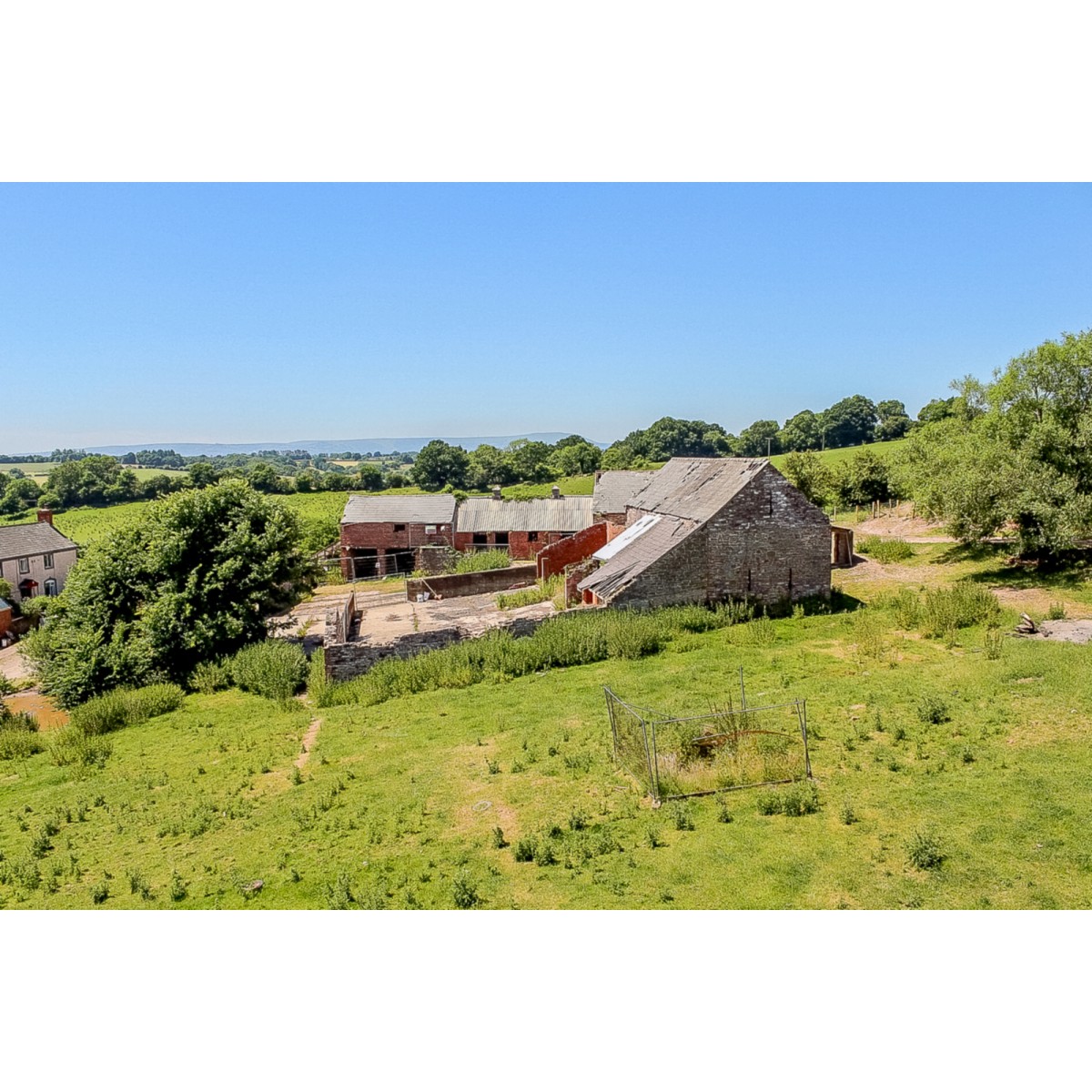 Cefn Garw Barns, the Hendre, Monmouth, Monmouthshire » Powells Rural Agency